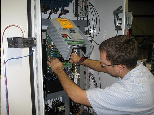 Custom Industrial Control Cabinet Design & Manufacturing